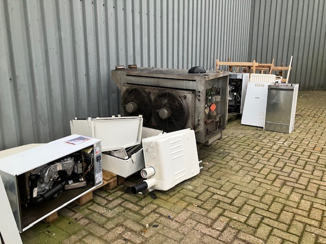 Ketenonderzoek naar afgedankte elektrische en elektronische apparatuur ...